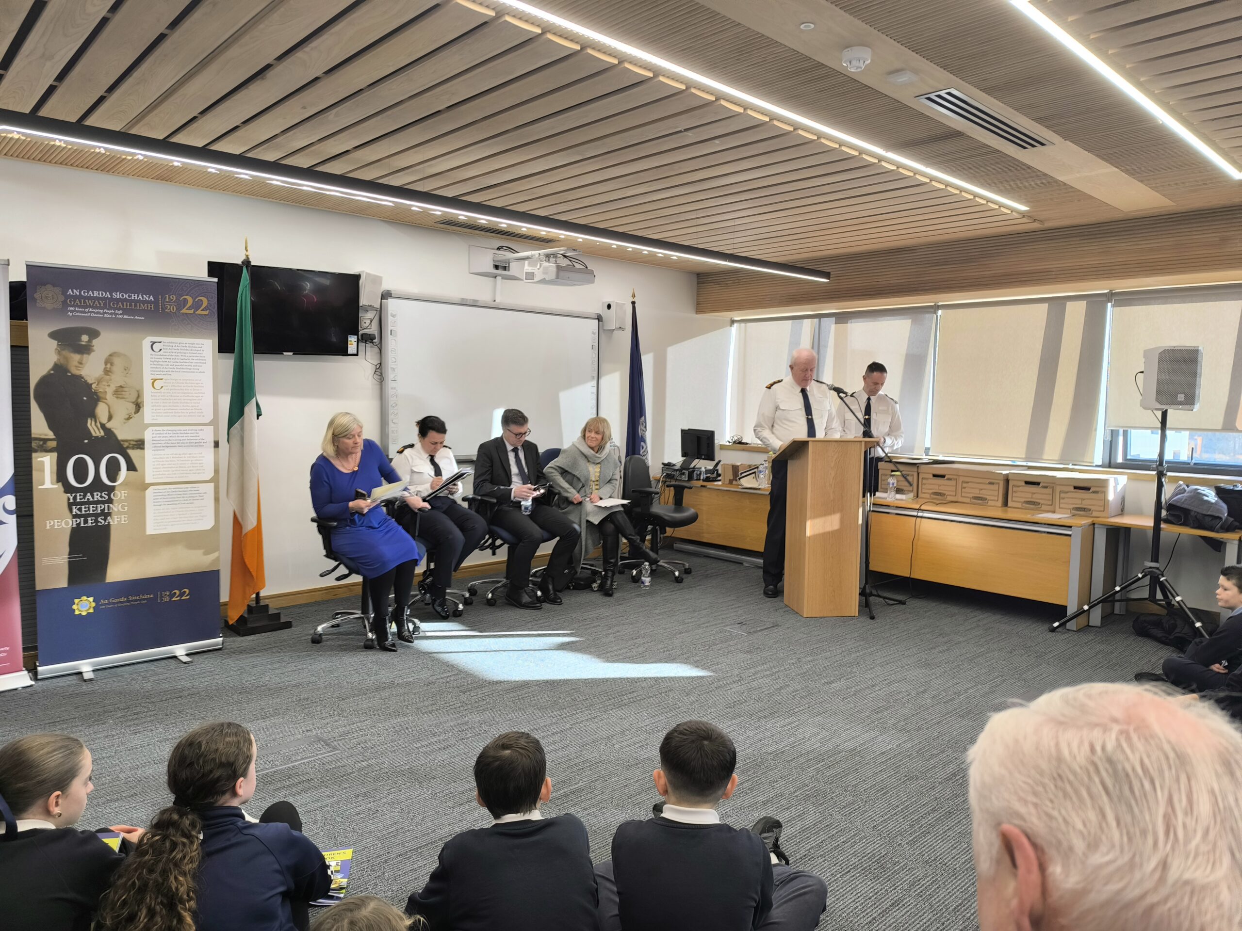 Primary pupils are all ‘booked’ by the Gardaí | Garda Siochana, Scoil ...